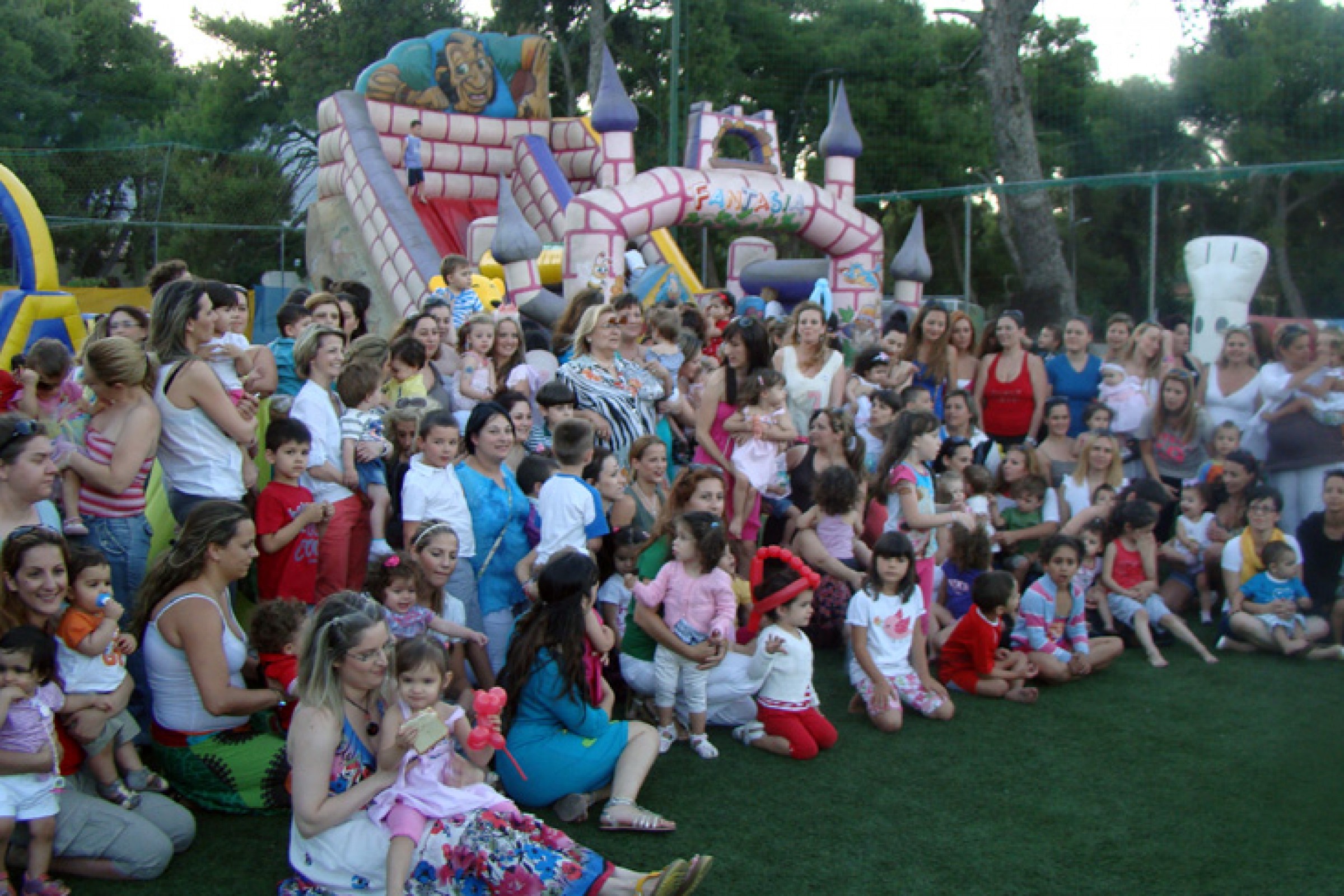 Φτιάξτε Mickey καπελάκια για πάρτυ! - Eimaimama.gr