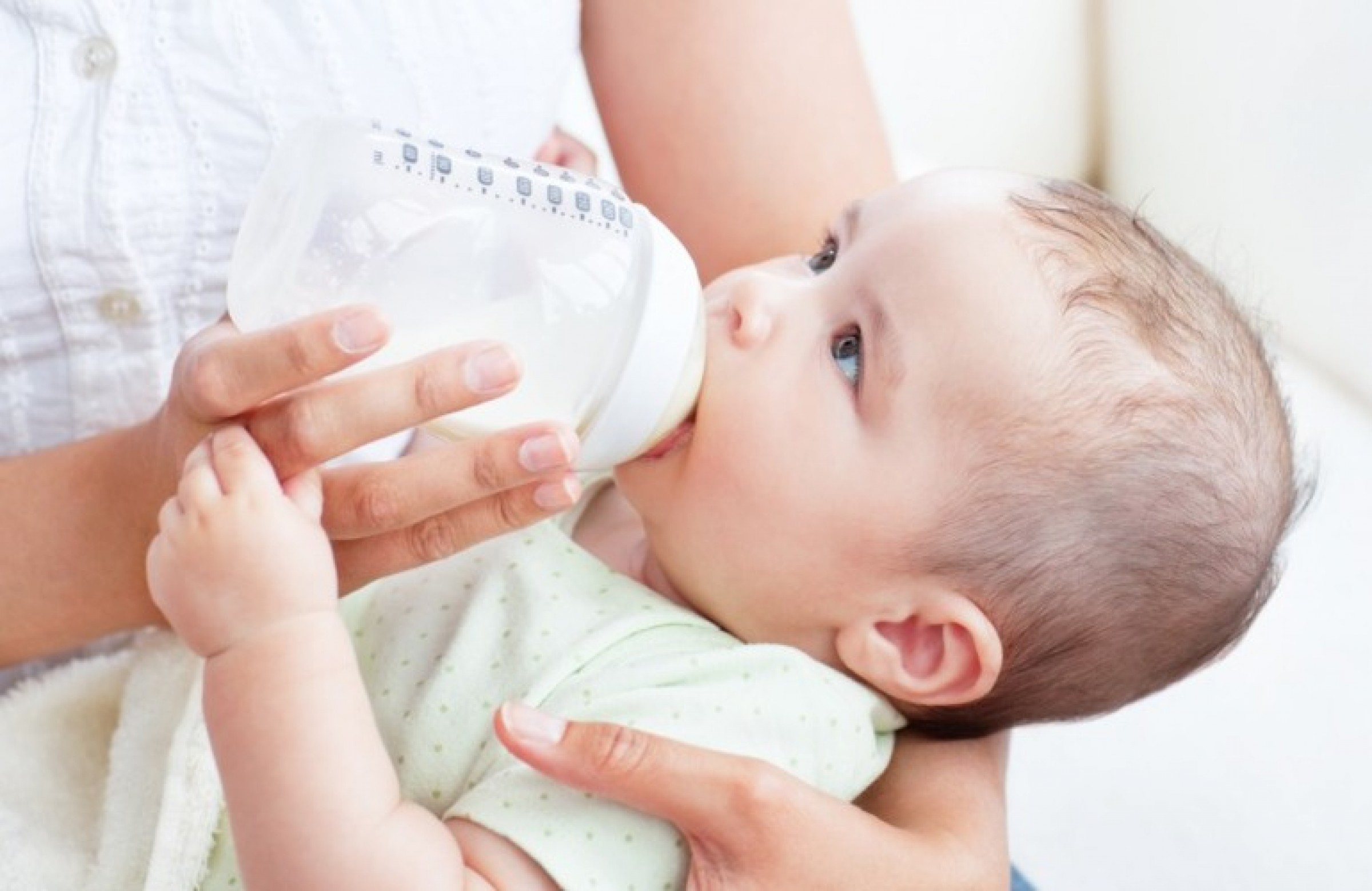 6 μήνες αυτοκόλλητη με το νοσοκομειακό θήλαστρο! - Eimaimama.gr