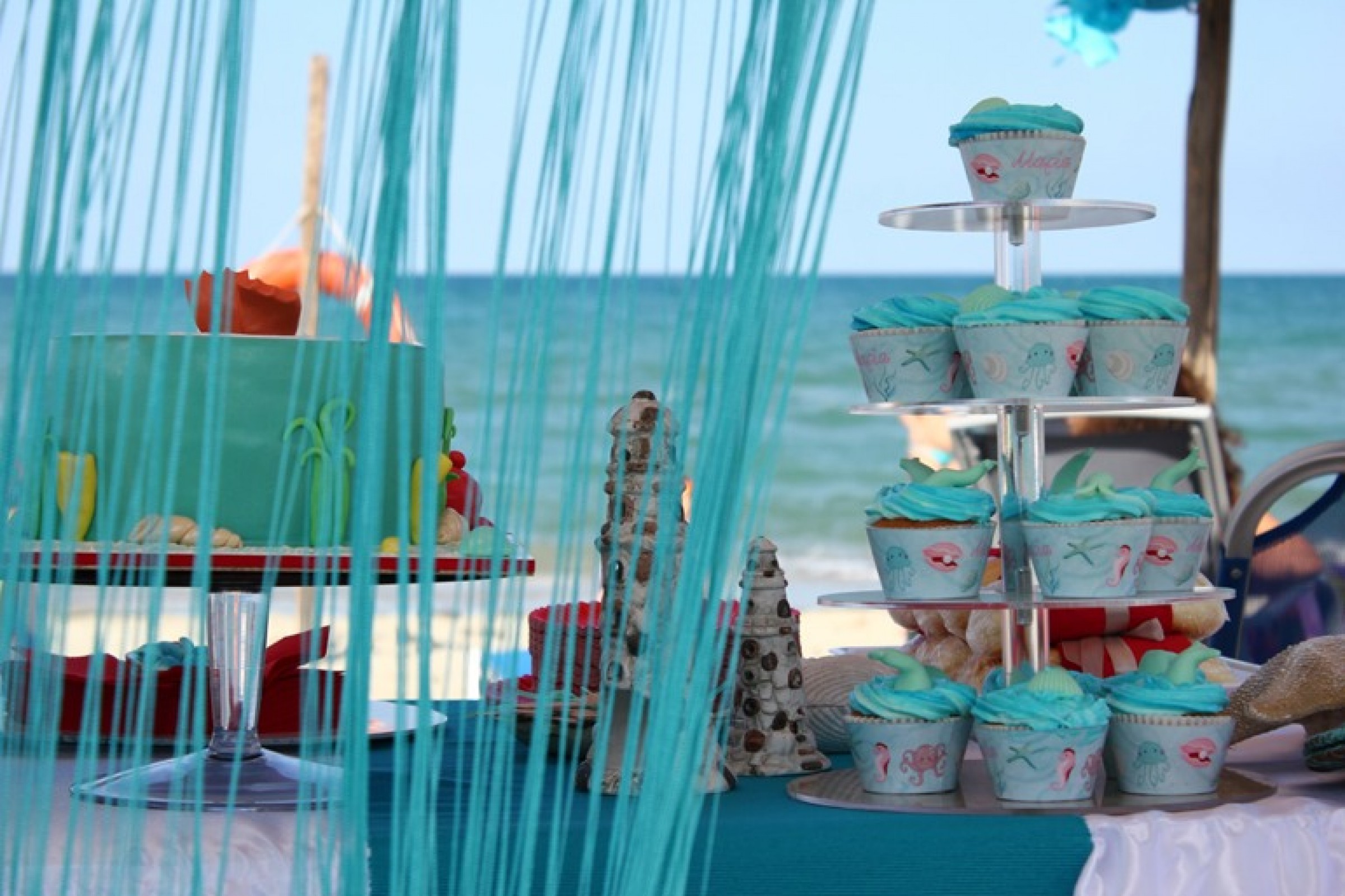 Το παρτυ της Ζέτας! - Eimaimama.gr