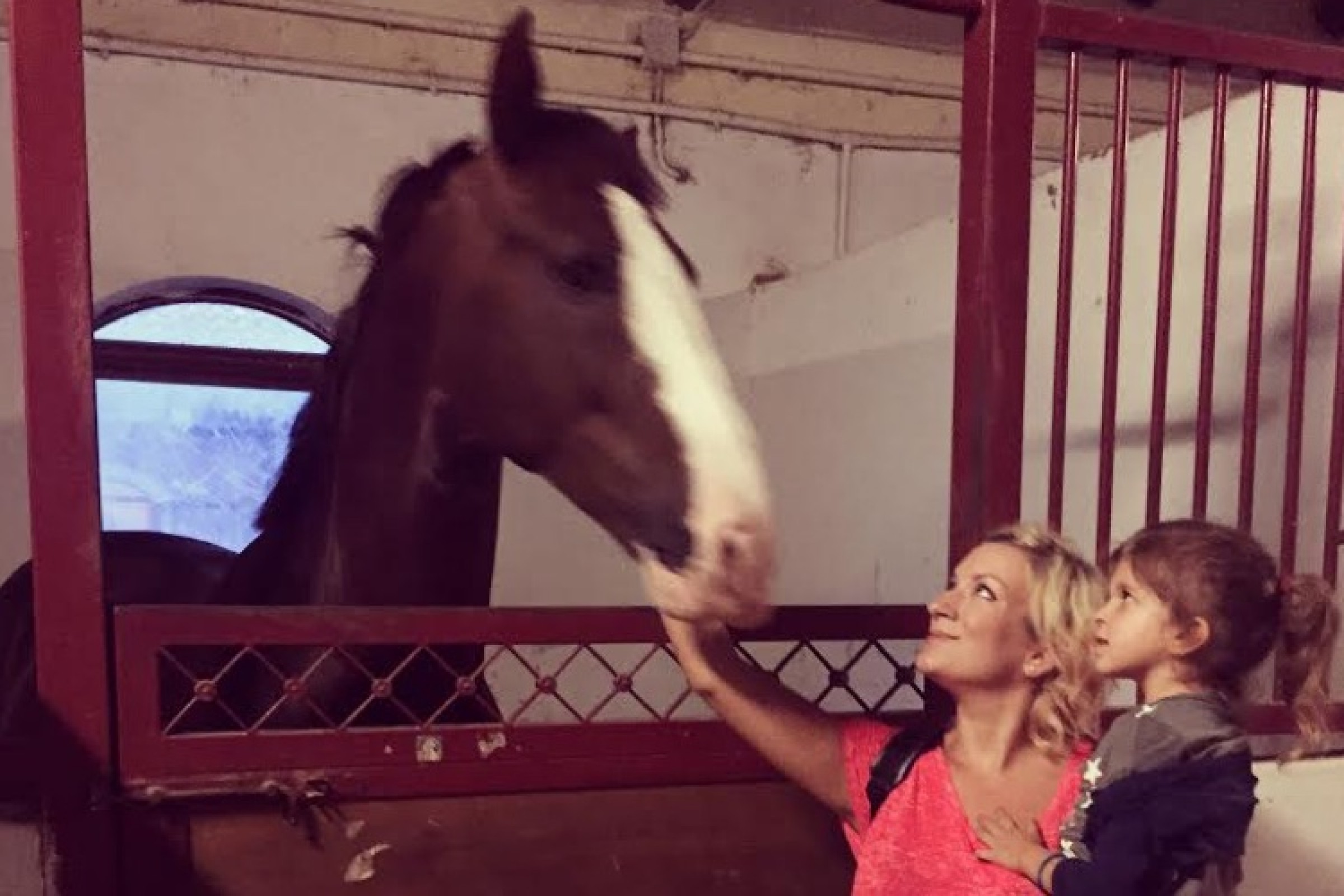 Ο πολιτικός μας γάμος στην όμορφη Αρναία - Eimaimama.gr