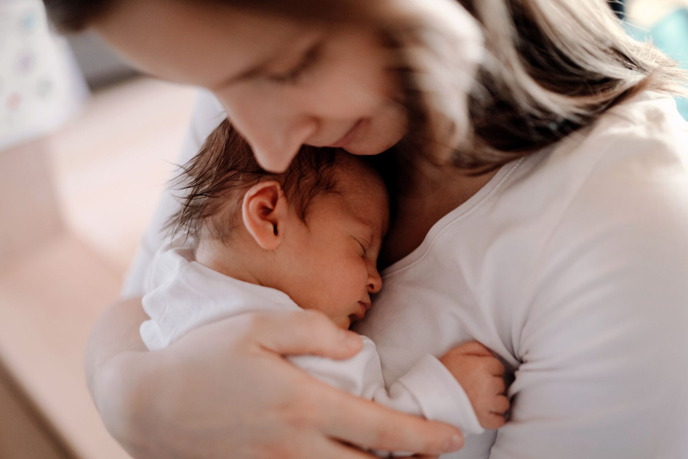 Στα πεθερικά όσο είναι ξύπνιο το μωρό, γιατί ζηλεύει αφόρητα. Τί να κάνω; - Eimaimama.gr